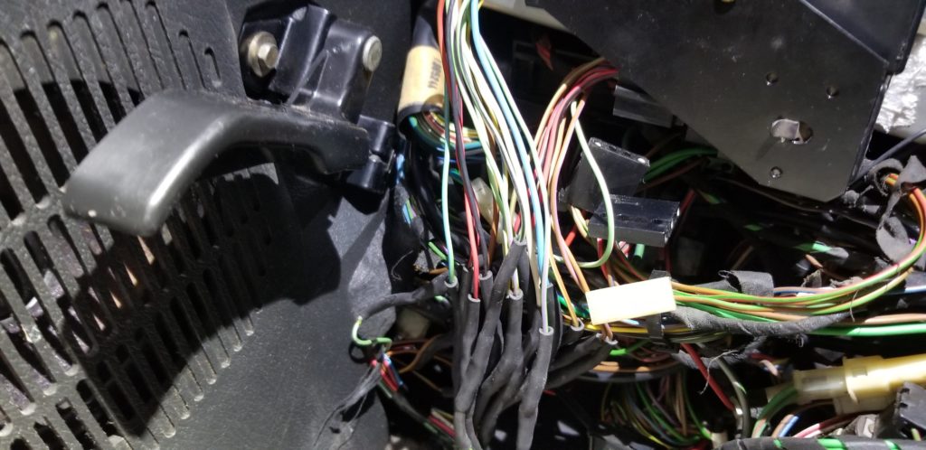 Relocating E30 Central locking to fix moisture problems once and for ...