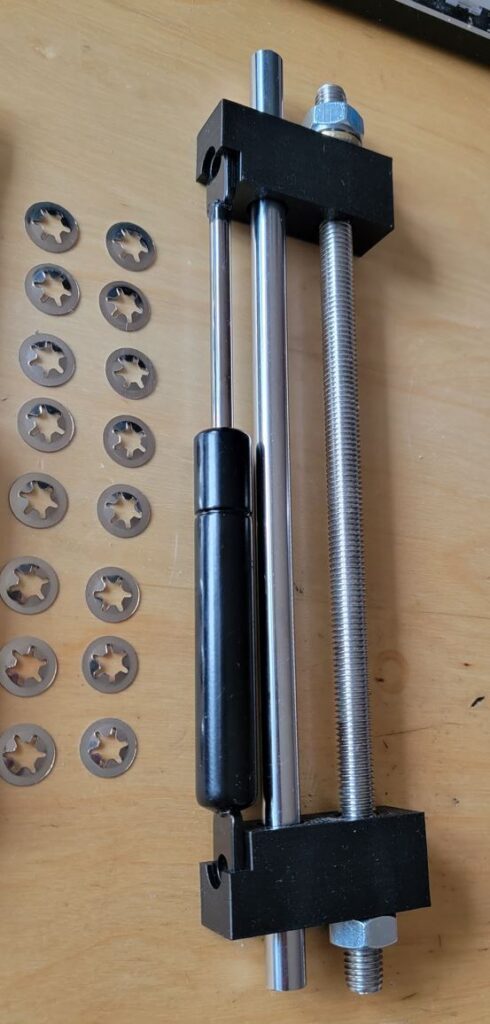 Eight New E30 seat gas spring shocks (E23, E24,E28) + Tool BMW ...